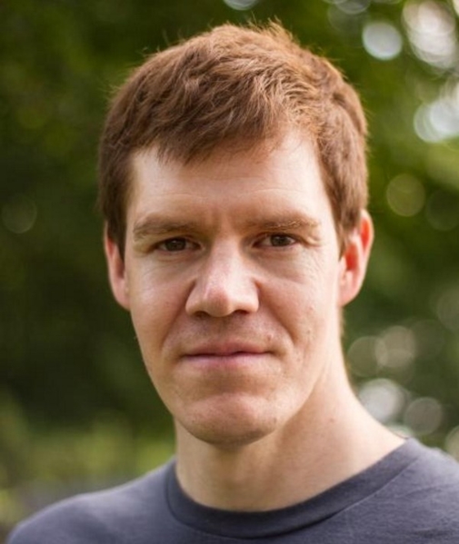 Toby McGuire - Official Website